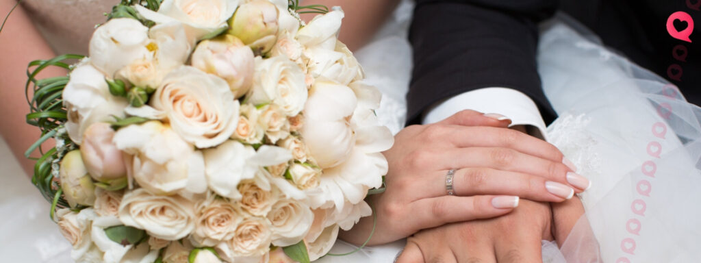 How to Find a Girlfriend Online - Sites & Tips