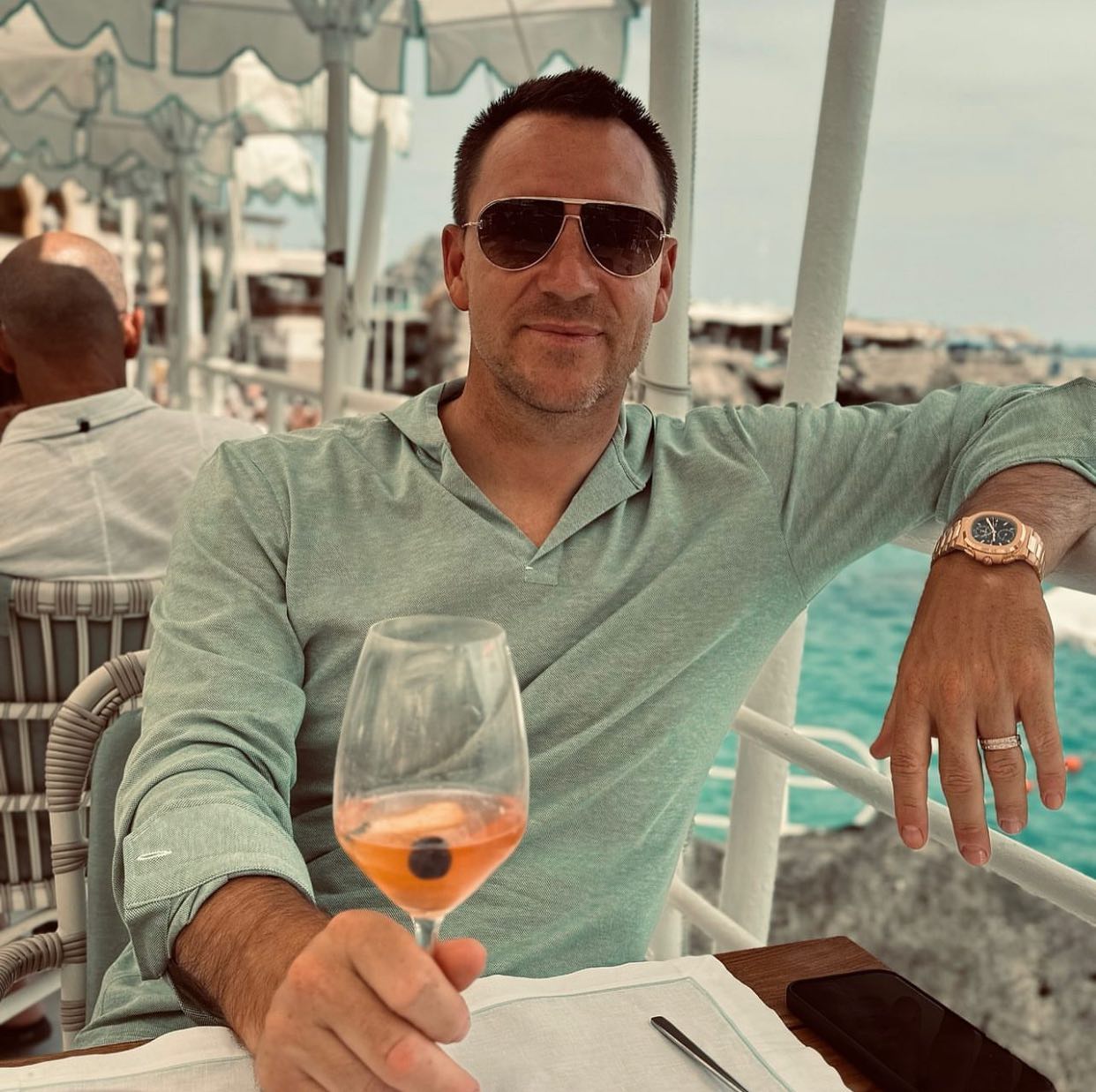 7 Best Rich Men Dating Sites to Meet Wealthy Men in 2024